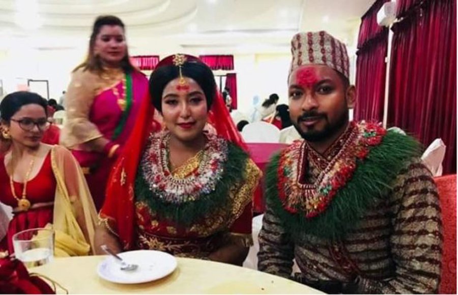 नेपाल आईडल सिजन 2 का बिक्रम बरालले प्रेमिका अनुसँग कसे लगनगाँठाे ...