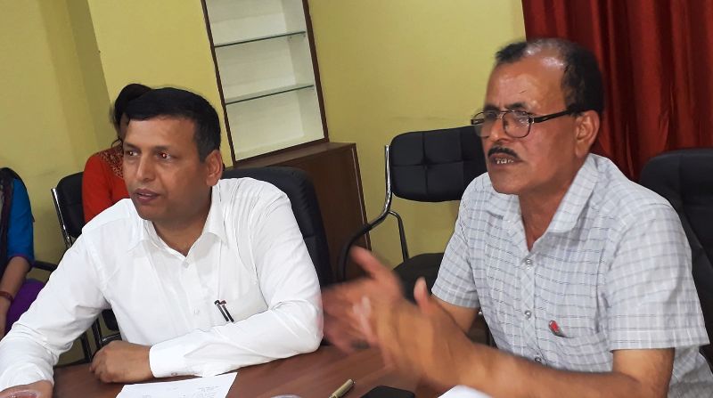 वडाअध्यक्ष र सदस्यको आक्रमणमा परी मन्थली नगरपालिकाका मेयरको टाउको ...