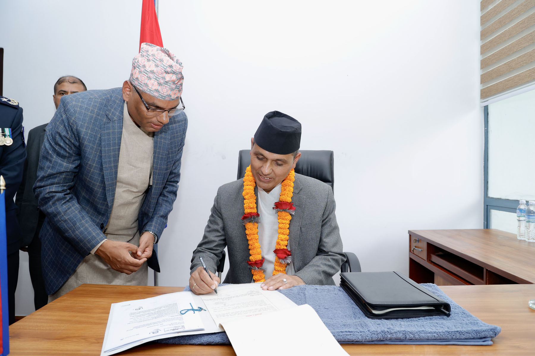 जेनजी आन्दोलनमा निधन भएकाको सम्मानमा राष्ट्रिय शोक मनाउने गृह मन्त्रालयको निर्णय « Dainiki